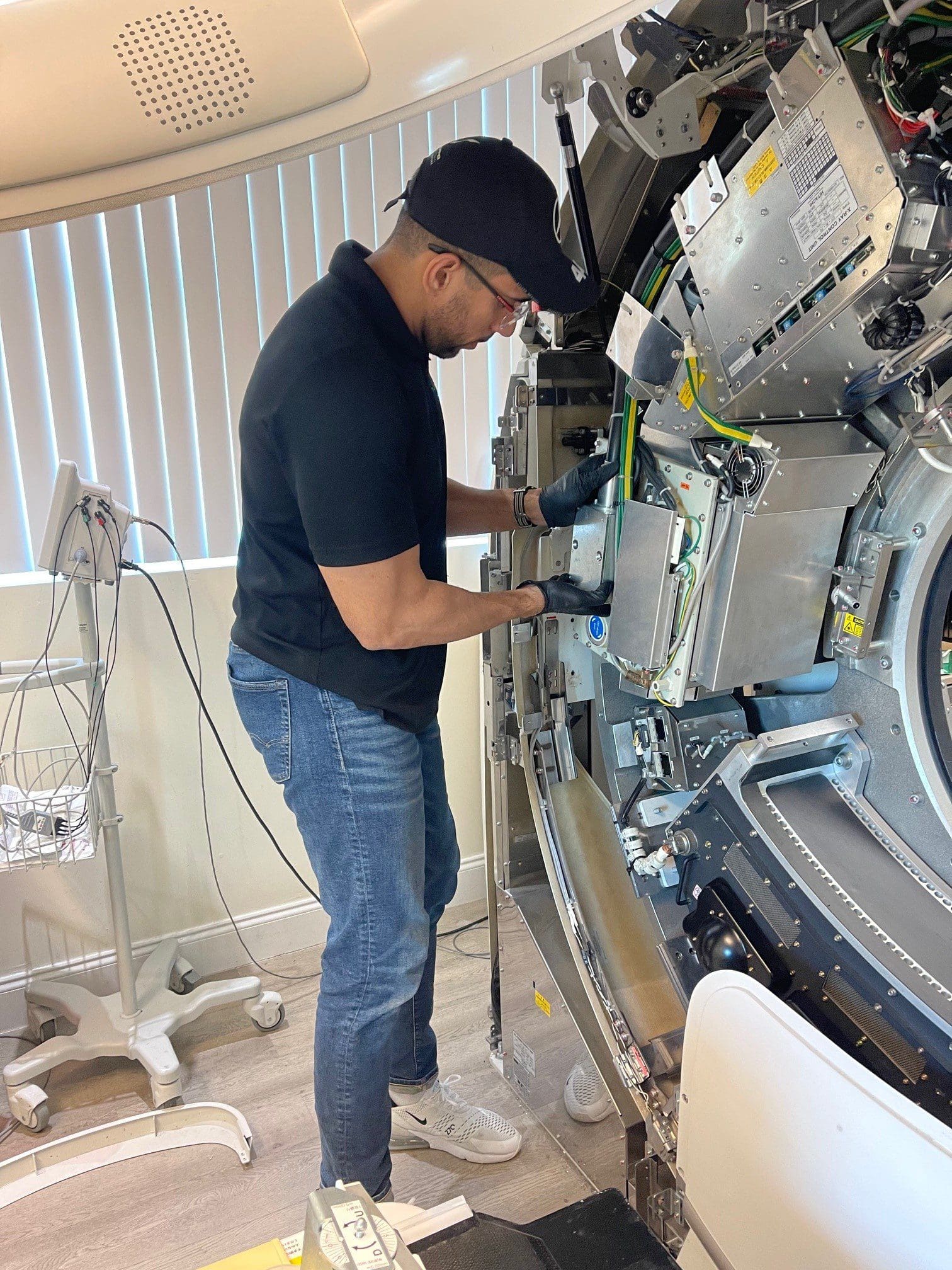 What to include in a Field Engineer Toolkit - The Field Engineer