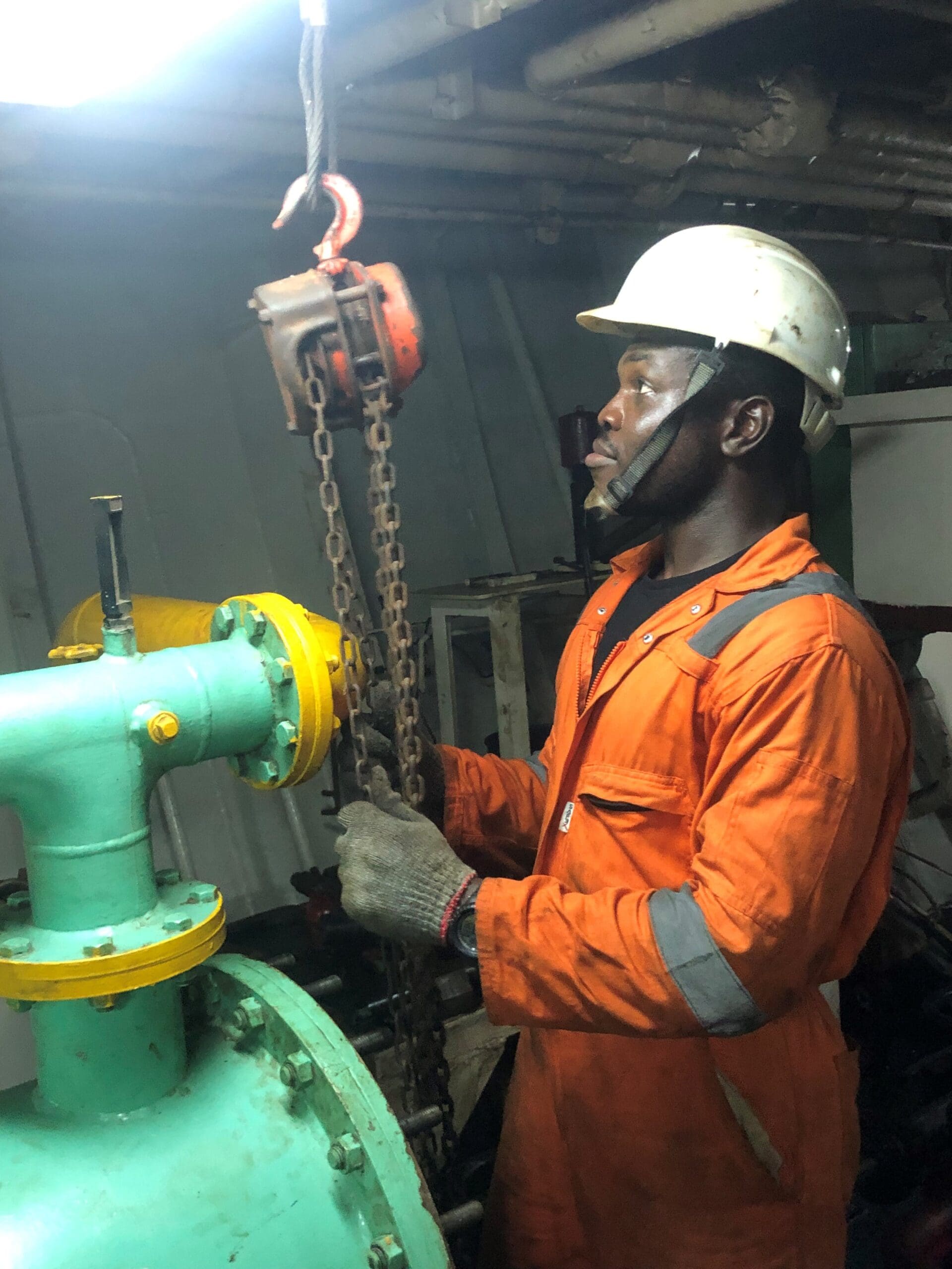 Full life of an engine cadet in marine engineering - The Field Engineer