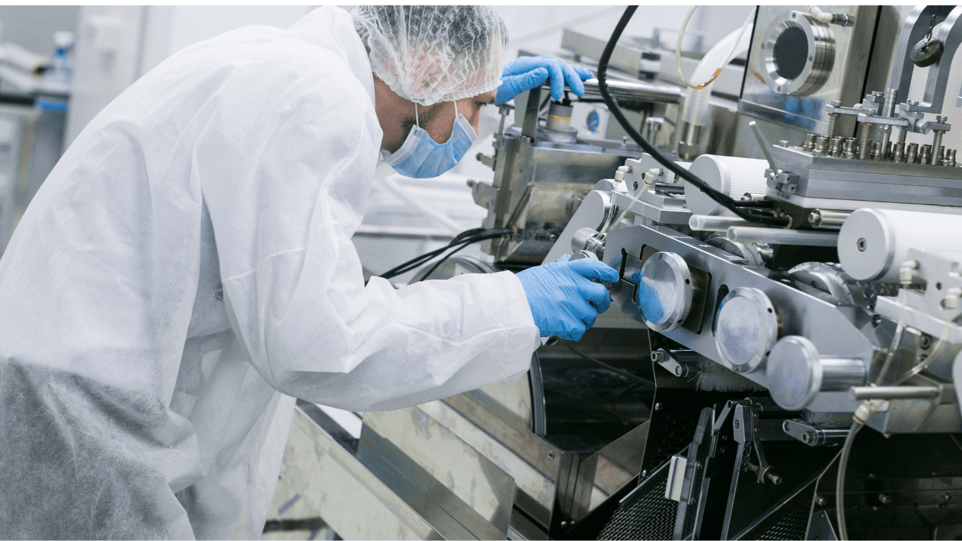 A high-tech Life Sciences Field Engineer's work - The Field Engineer